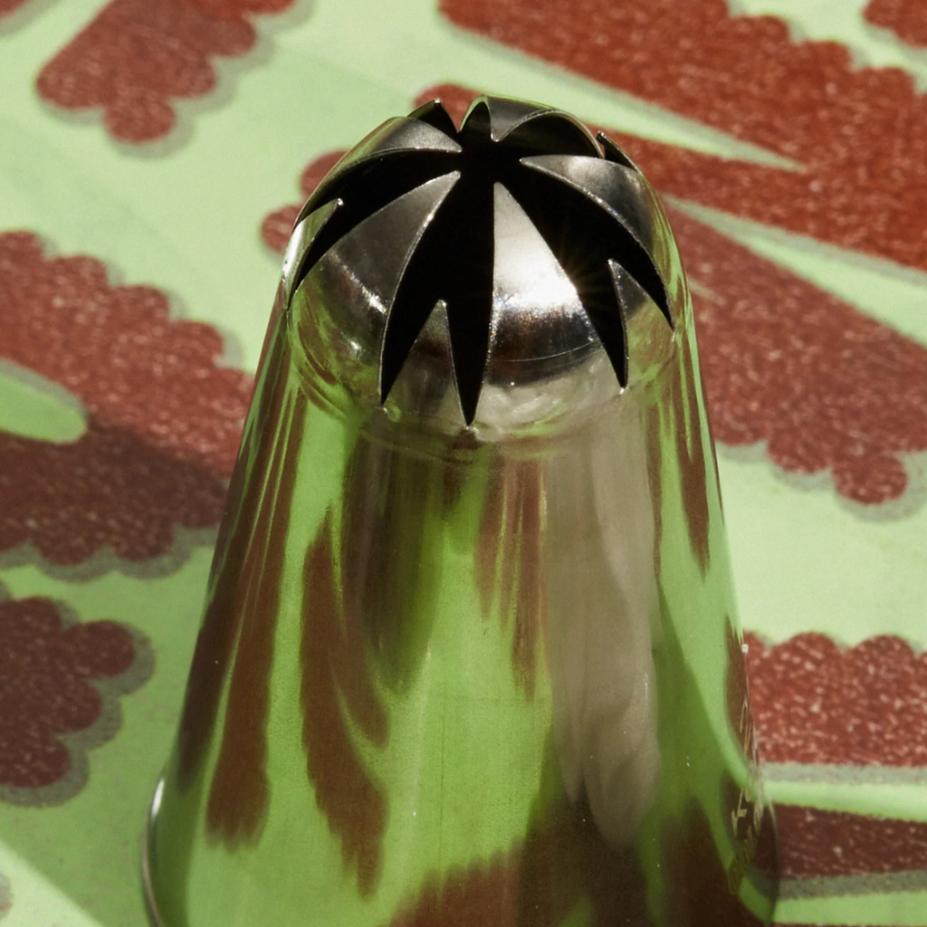 Piping Tip 2F Medium Drop Flower (Colour Mill) | Custom Cookie Cutters