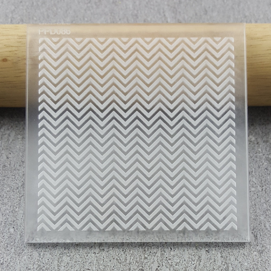 Zig Zag Pattern Plate | Custom Cookie Cutters